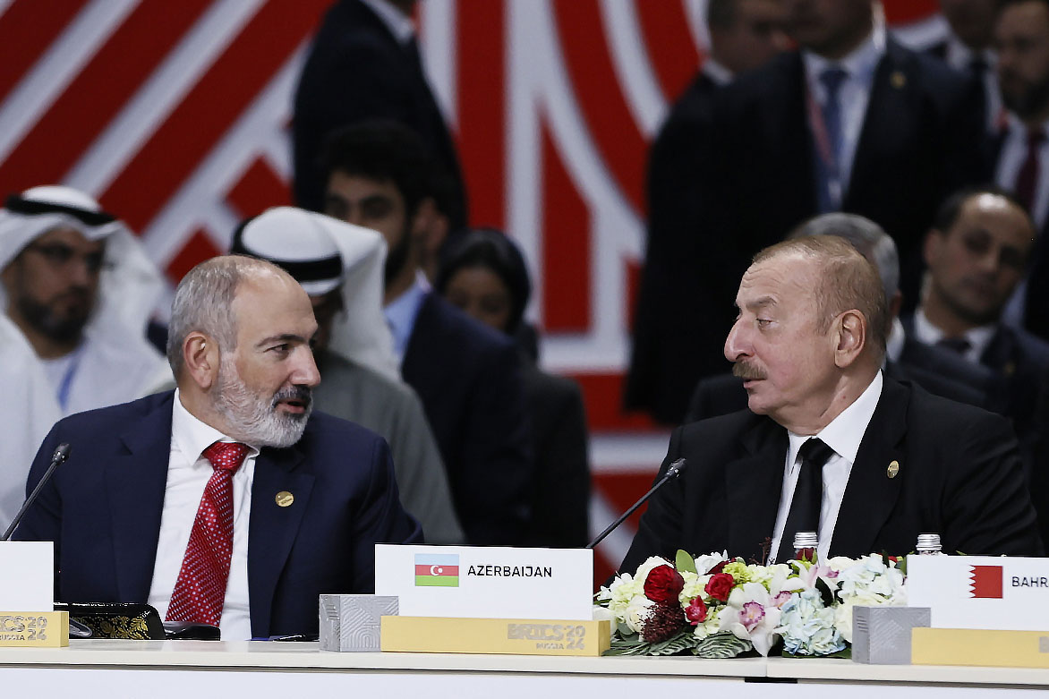 Serokên Ermenîstanê û Adirbêcanê du cara, lê wezîrên karên der pênc ...